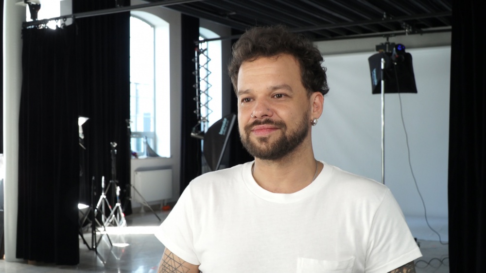 Michał Piróg: Nienawidziłem kręconych włosów, więc przez 20 lat ...